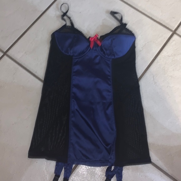 Victoria's Secret | Intimates & Sleepwear | 34 B Sexy Little Things ...